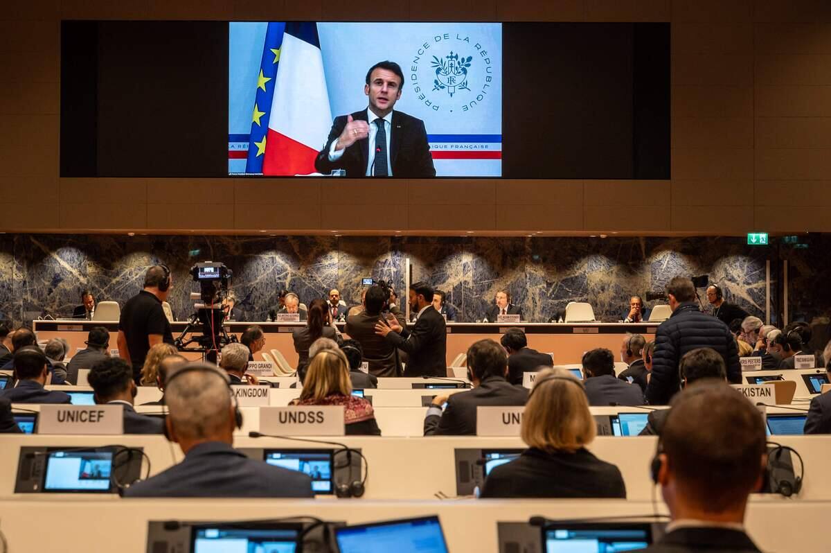 Emmanuel Macron annonce pour 360 millions d'euros de projets pour aider ...