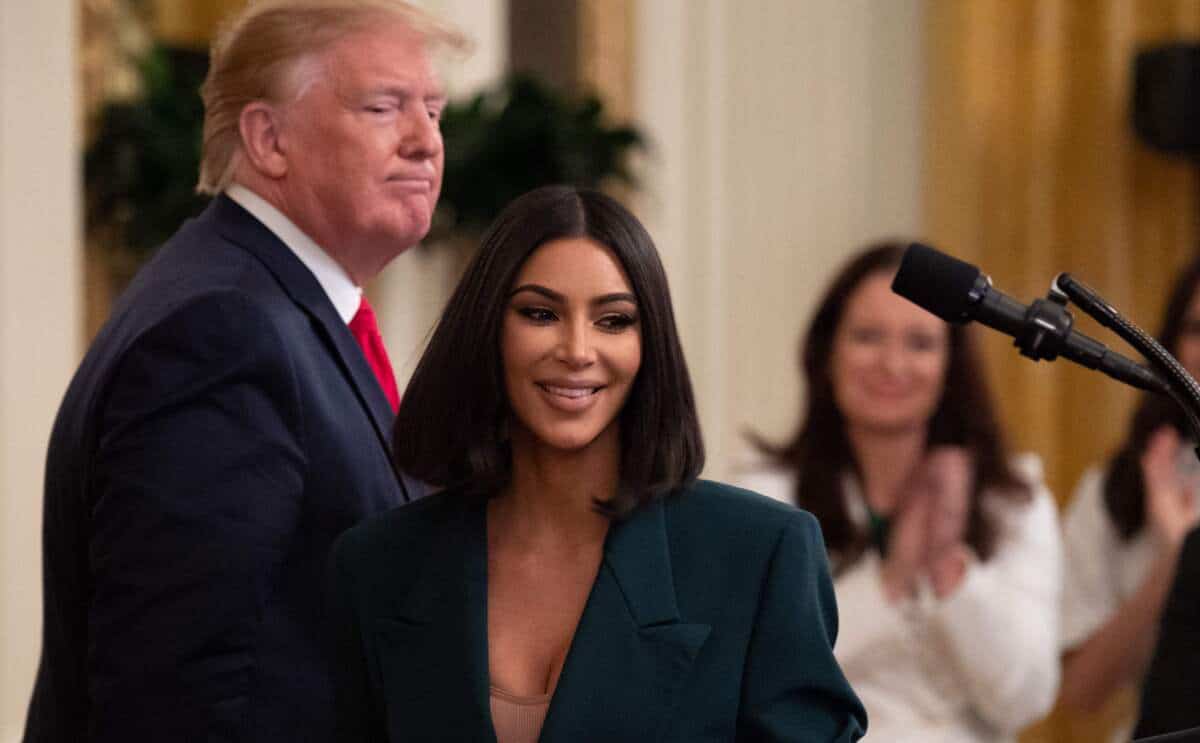 Qui est Kim Kardashian, reine absolue de l'influence? | JDM
