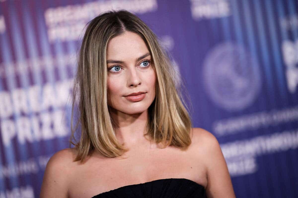 Margot Robbie attend son premier enfant | 7 Jours