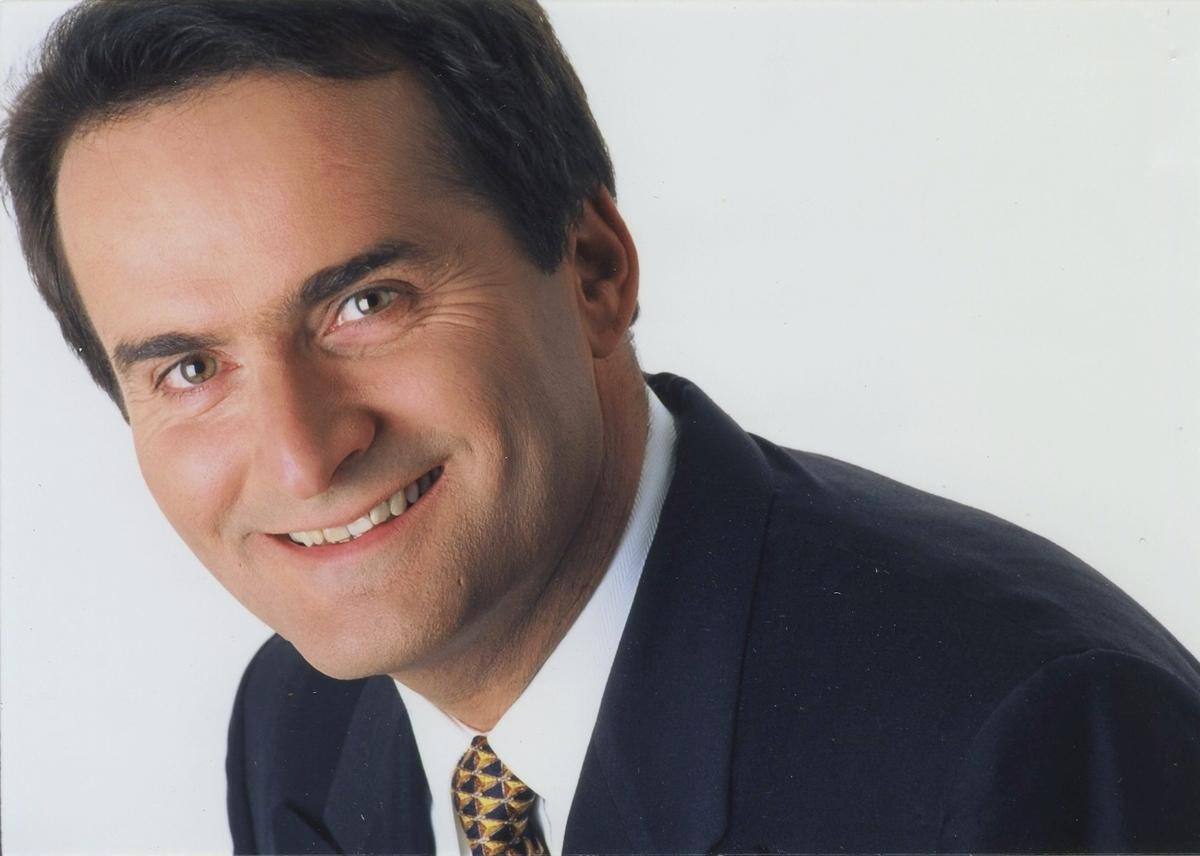 Un documentaire à la mémoire de Jean Lapierre en production | TVA Nouvelles