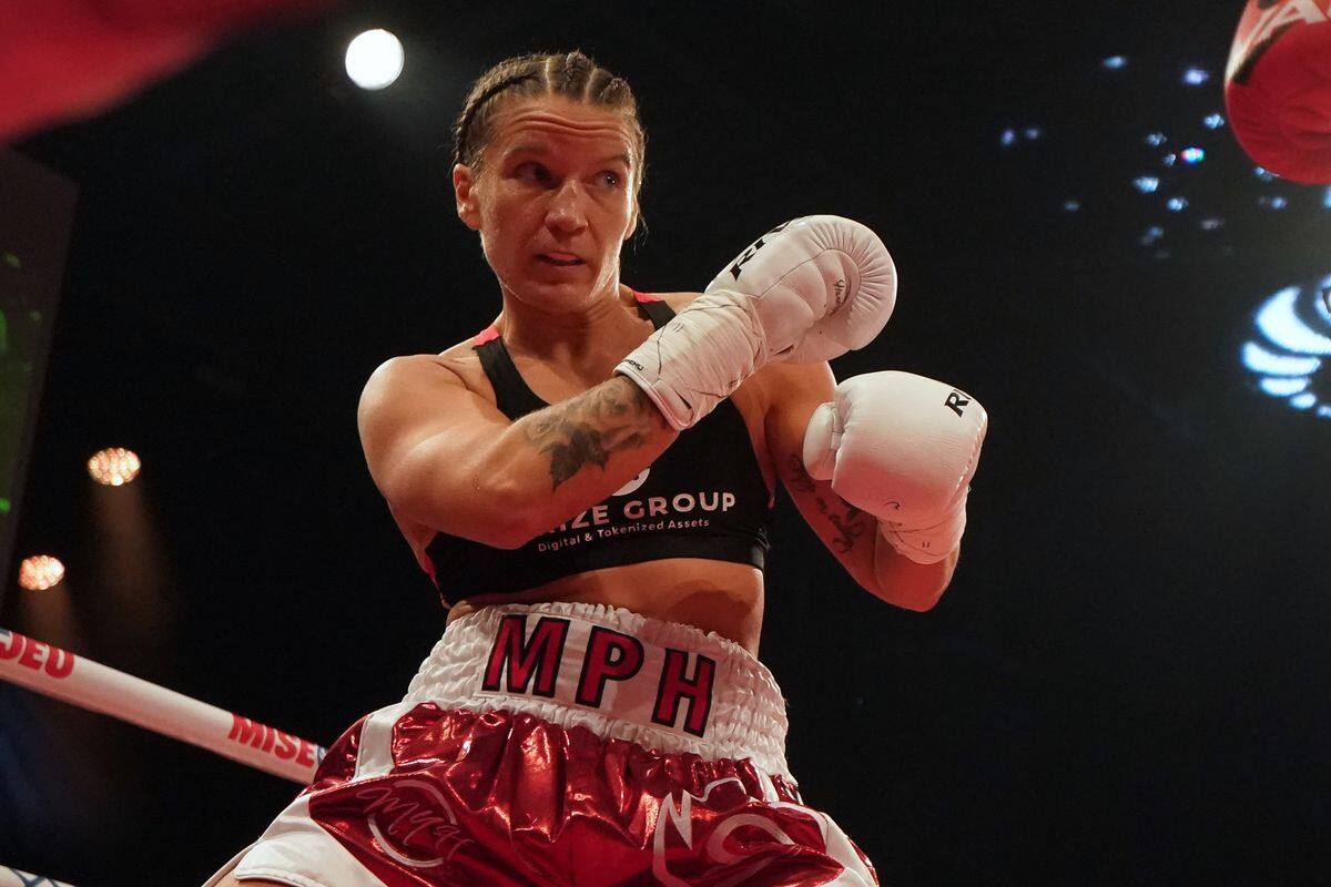 Humiliée, Marie-Pier Houle rentre au Québec les mains vides - TVA Sports