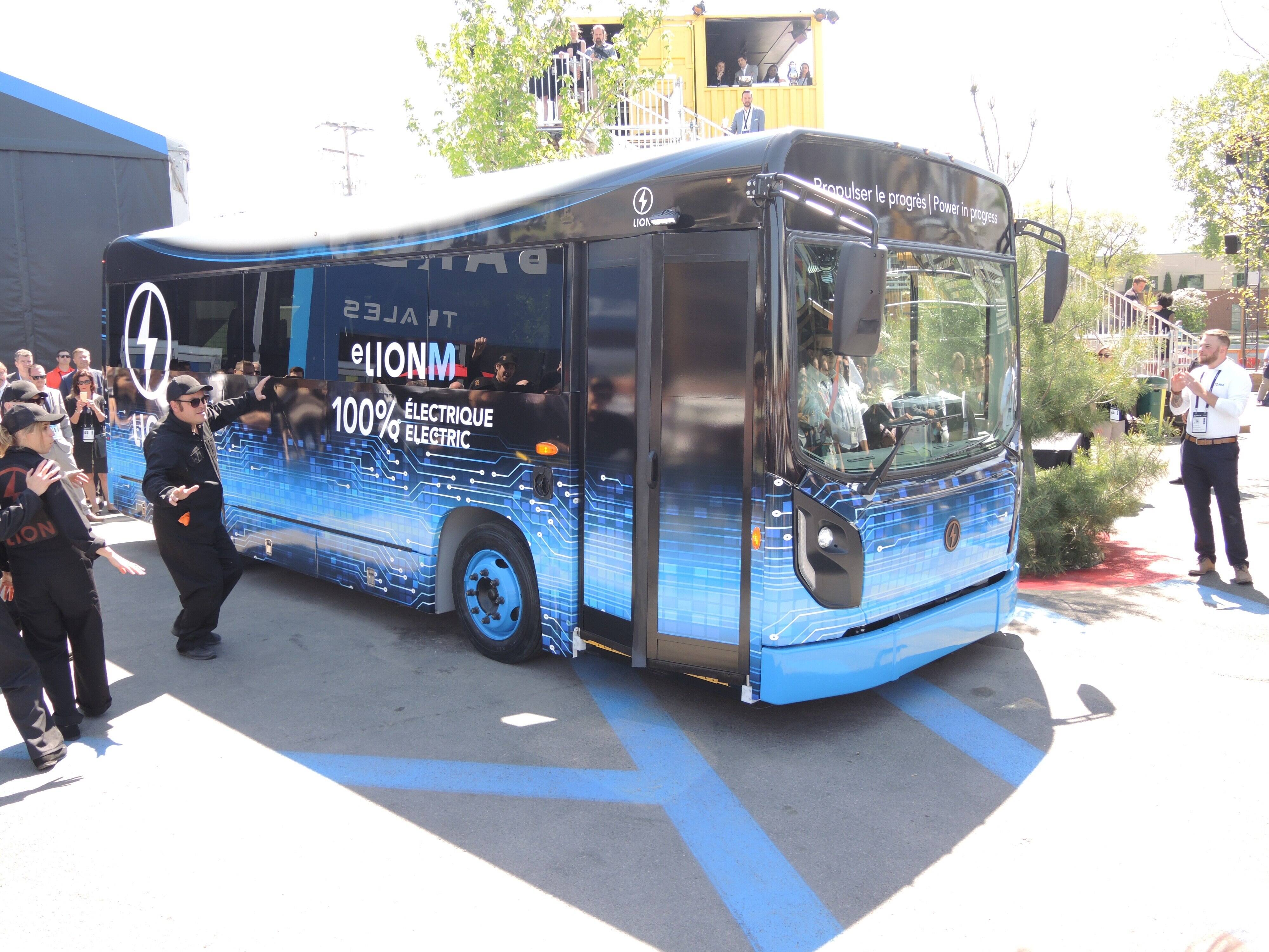 Un minibus électrique conçu à Saint-Jérôme pour séduire les sociétés de ...