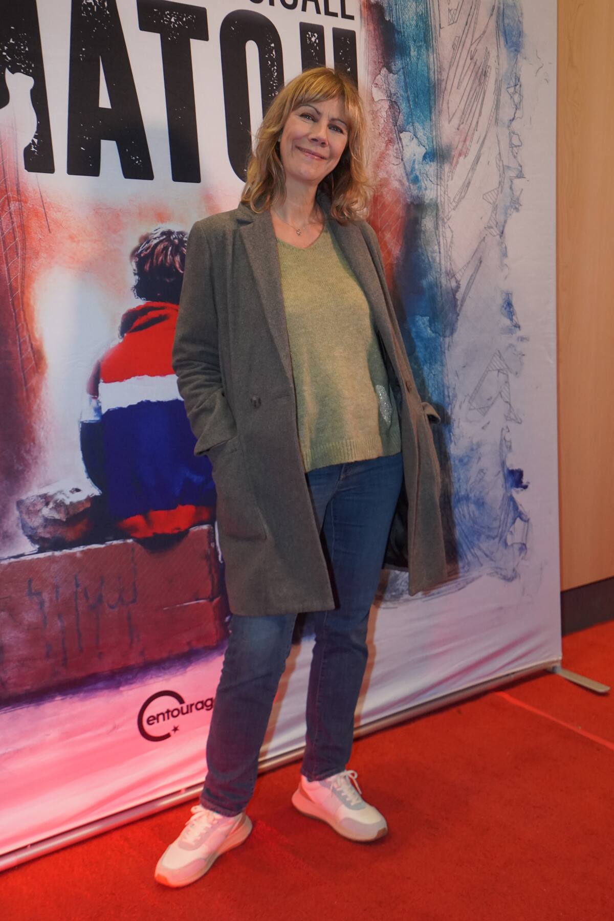 [PHOTOS] Voici les vedettes présentes sur le tapis rouge à la première ...