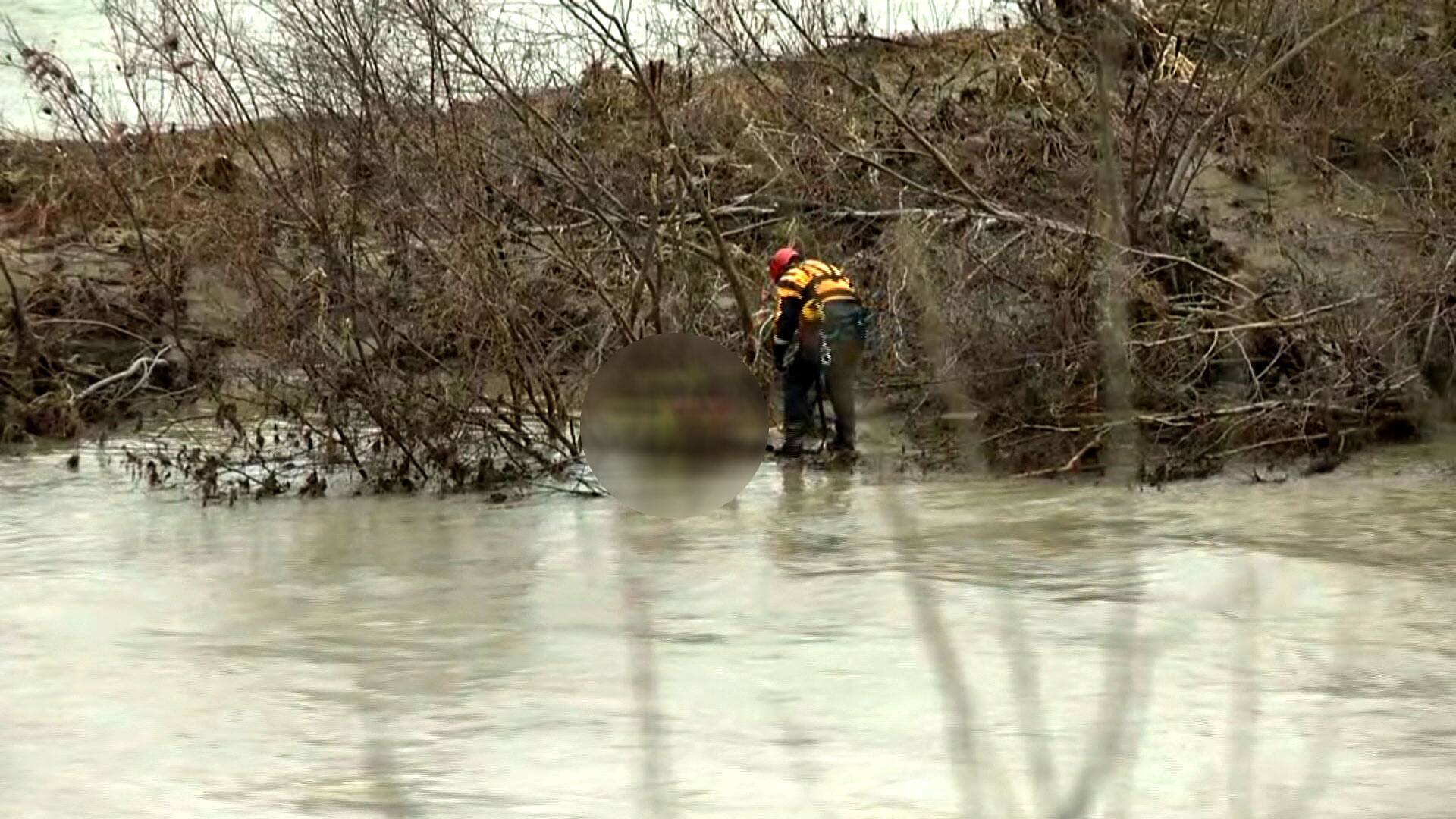 Les corps des deux pompiers volontaires retrouvés dans la rivière du ...