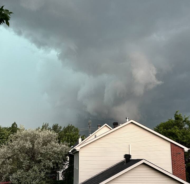 Une tornade a survolé Mirabel | Le Journal de Québec