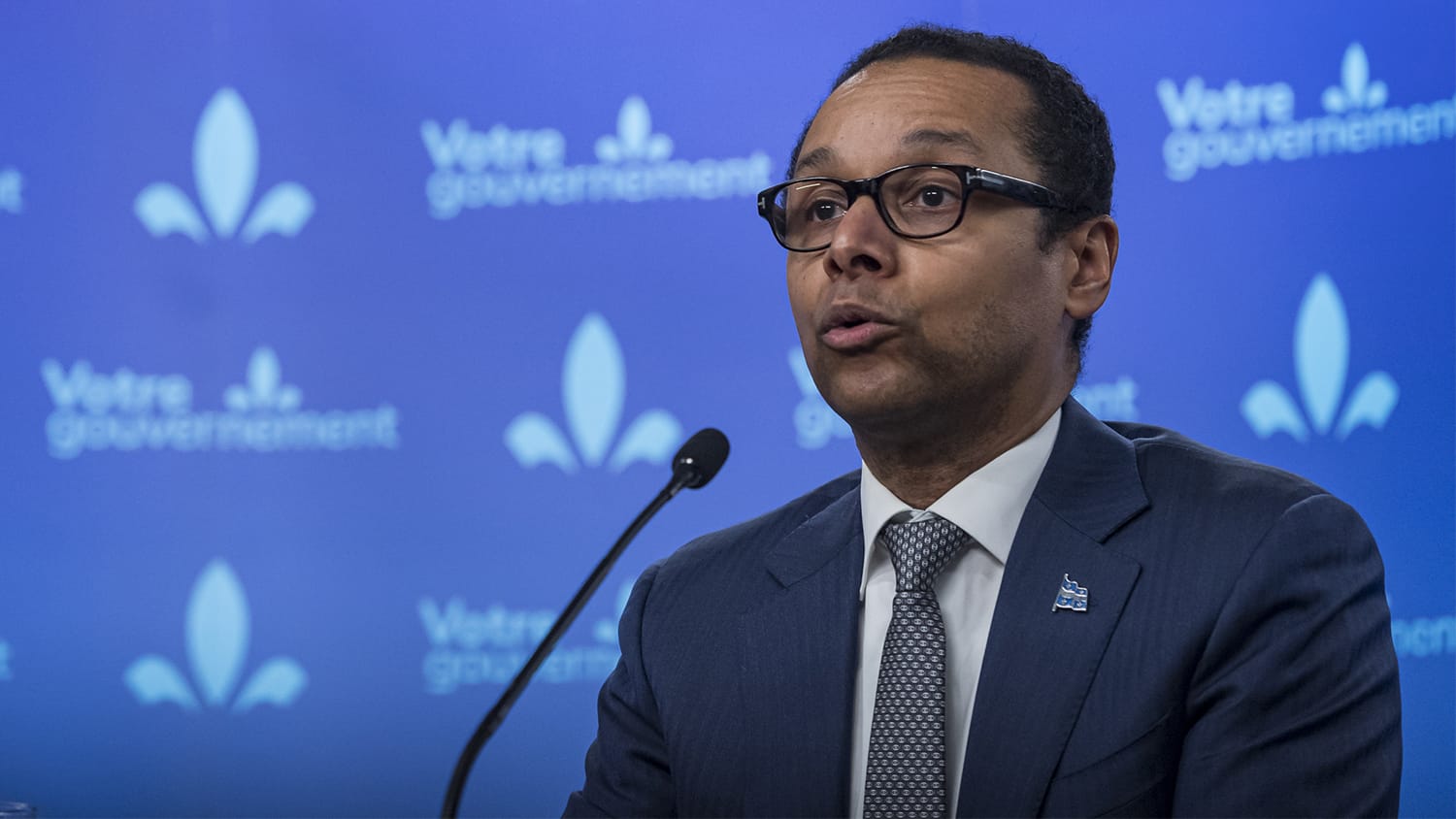 Scandales à la DPJ: le ministre Carmant reste en poste | TVA Nouvelles