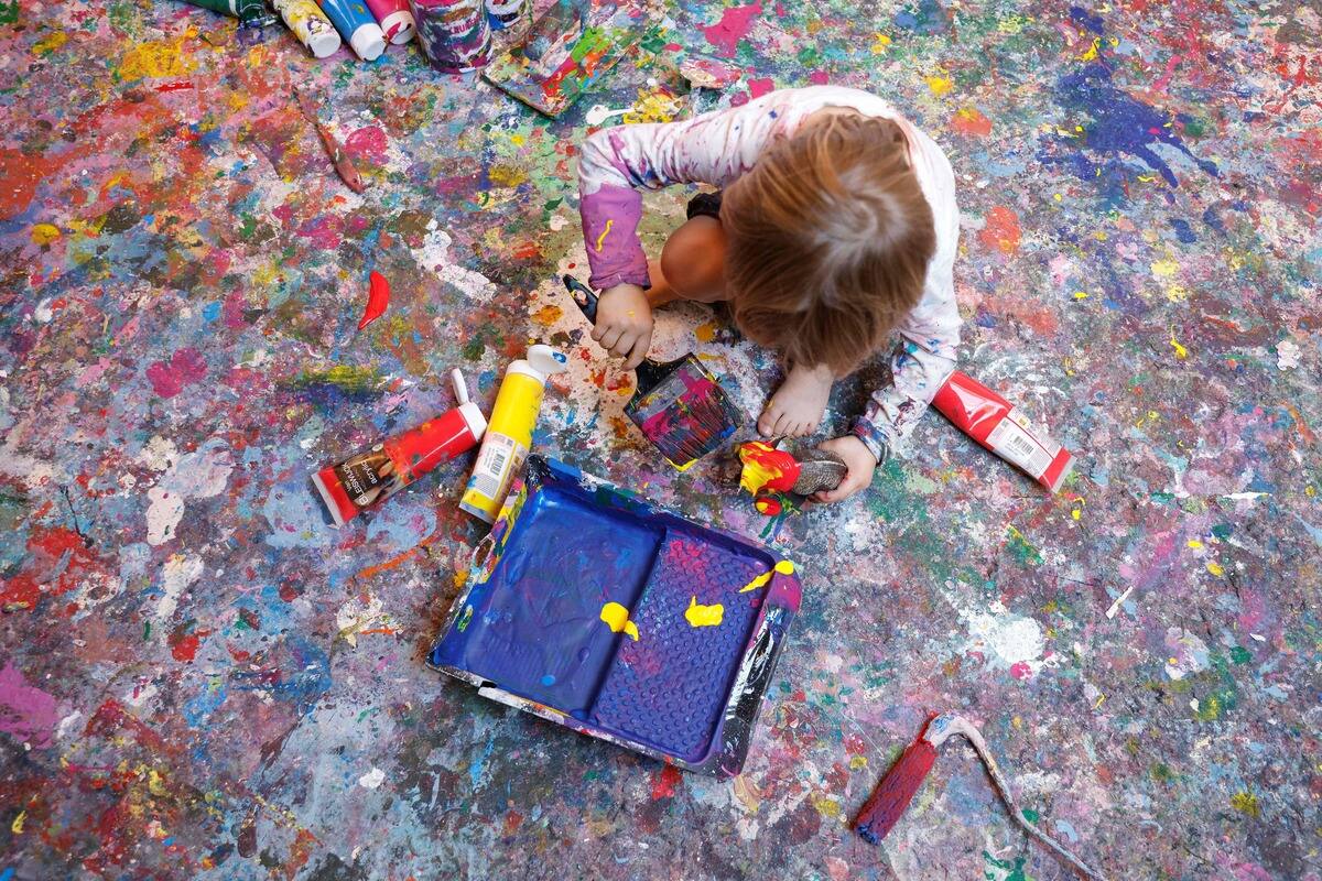 EN PHOTOS | «Mini-Picasso»: à 3 ans, il vend déjà des toiles à plus de ...