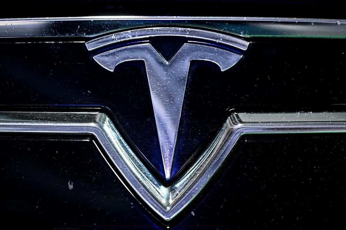 Tesla surprend avec un bond de son bénéfice | JDM