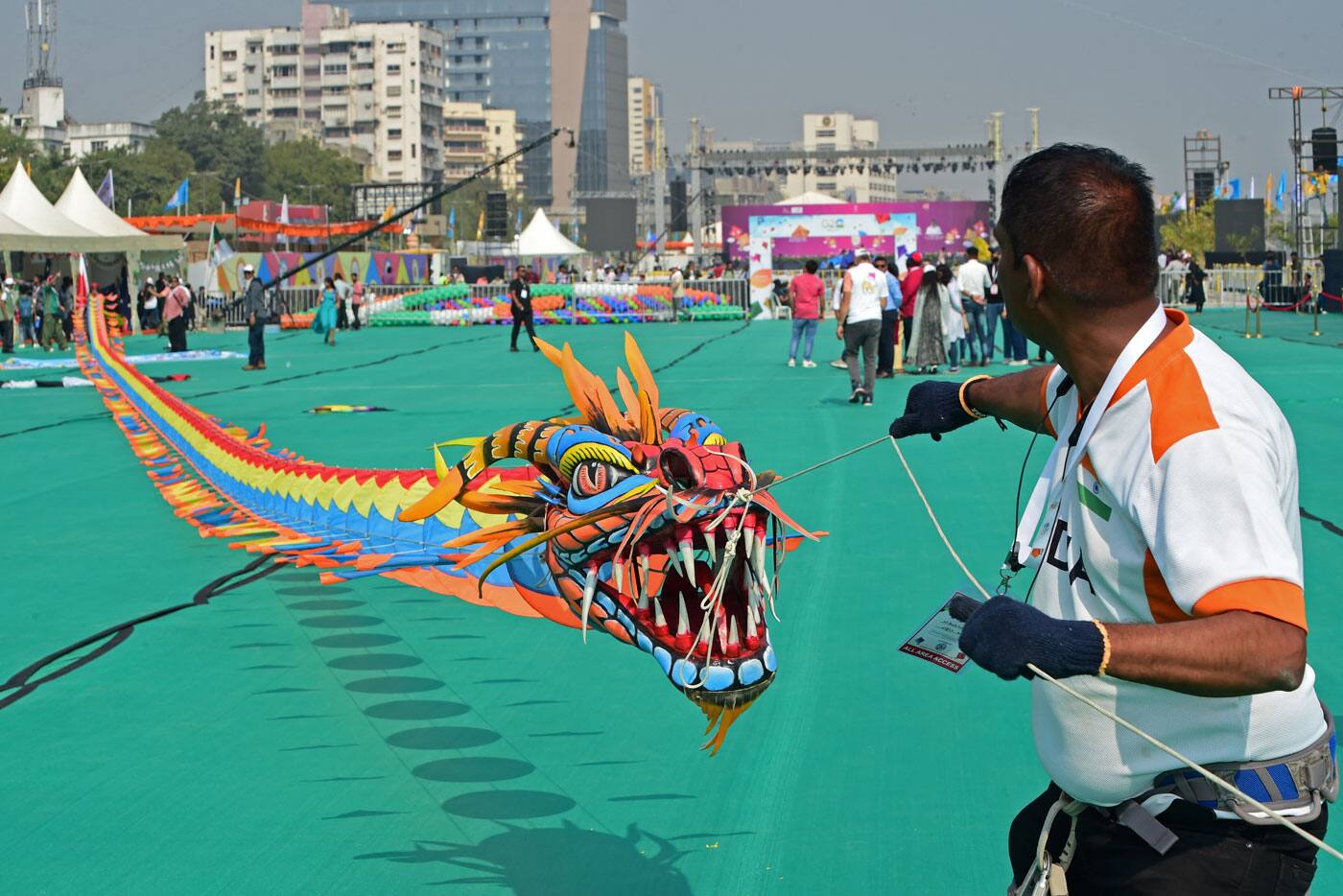 6 personnes, dont 3 enfants, la gorge tranchée dans un festival de ...