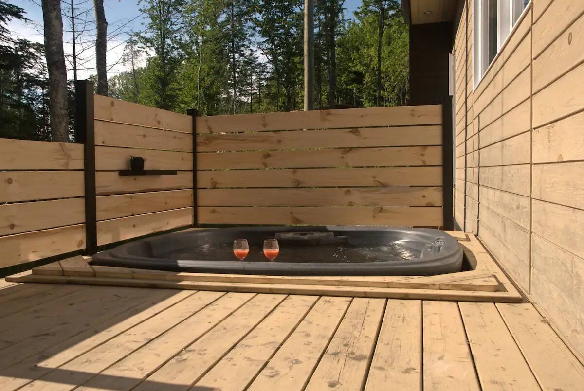 31 mini-chalets particulièrement cool à louer au Québec cet été | JDM