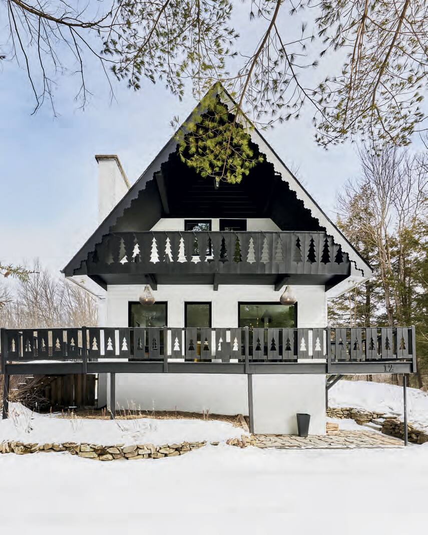 Visite d'un chalet suisse de style contemporain dans les Cantons-de-l ...