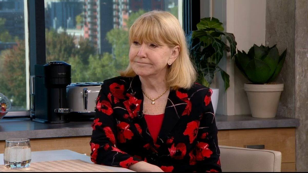 Louise Deschâtelets lance le livre «Carnet d’un voyage intérieur ...