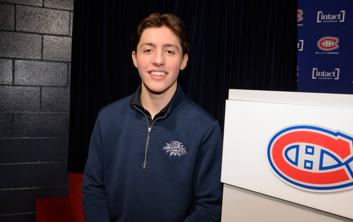 Caleb Desnoyers a «le hockey dans le sang» - TVA Sports