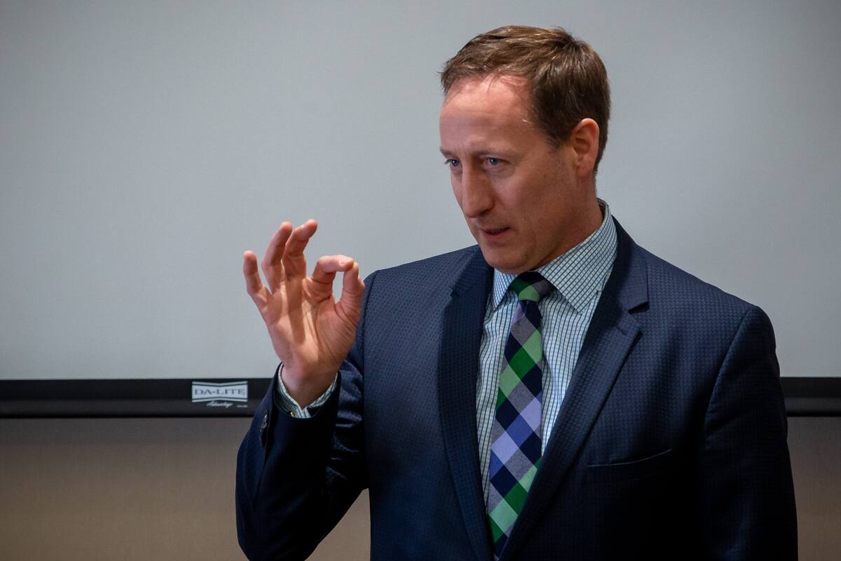 Peter MacKay supprimerait la taxe carbone | JDM