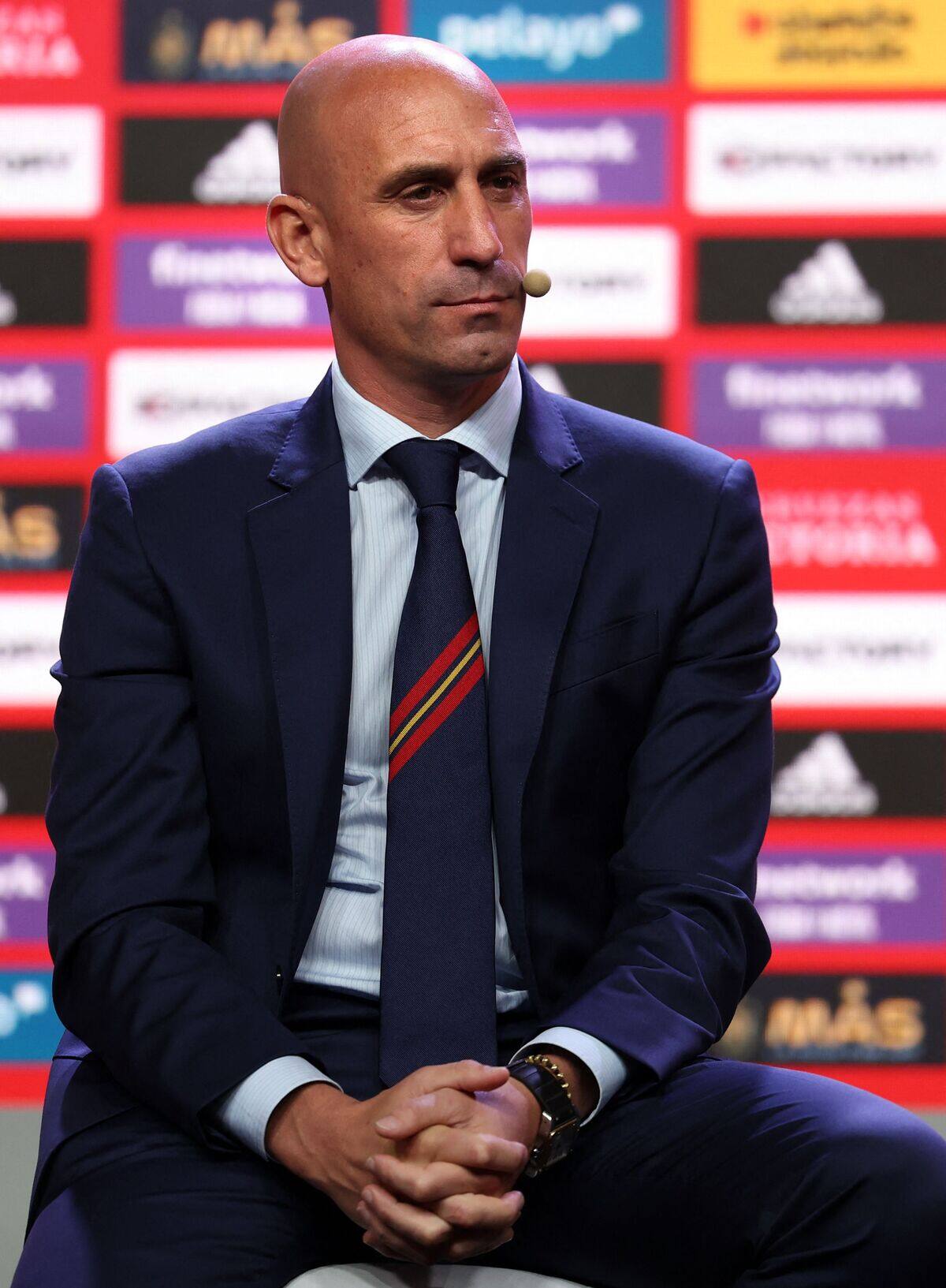 Baiser forcé: le patron du soccer espagnol Luis Rubiales va ...