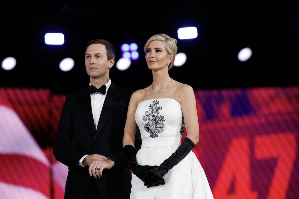 Voici quelques-unes des célébrités invitées au mariage de Jeff Bezos et ... Voici quelques-unes des célébrités invitées au mariage de Jeff Bezos et ...