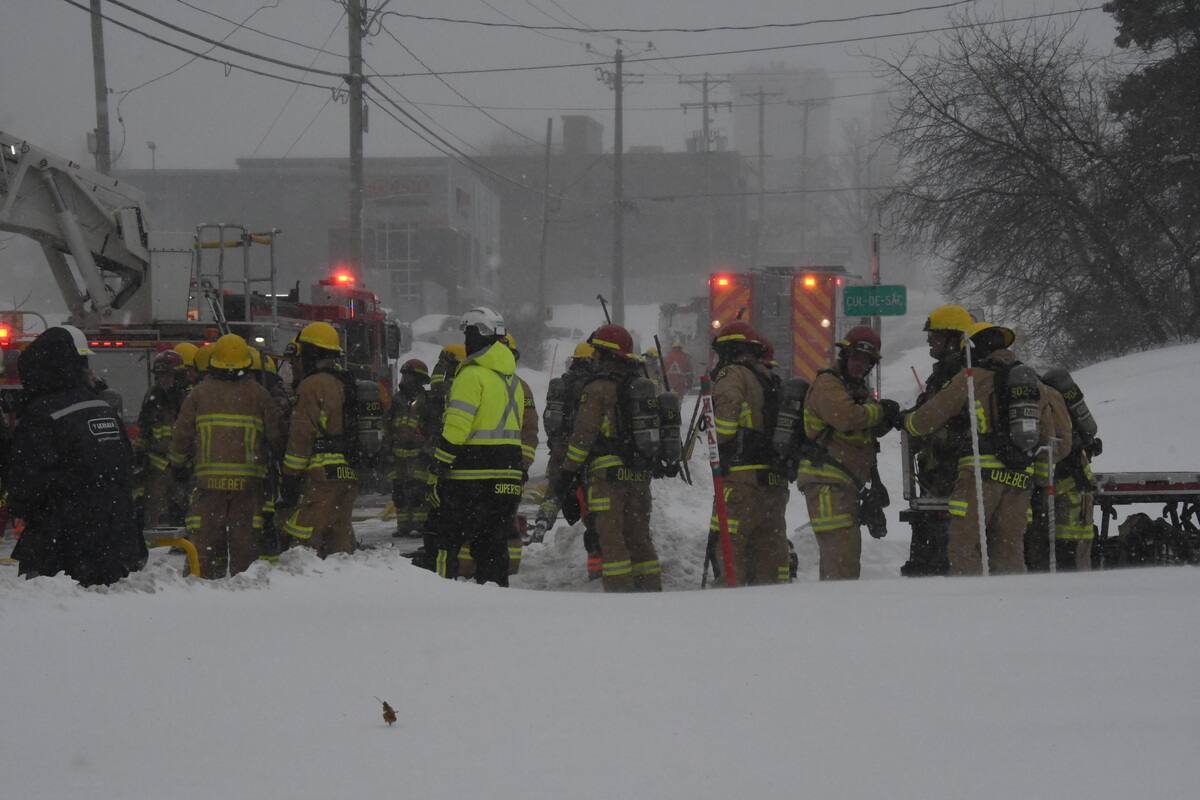 [EN IMAGES] Violent incendie à Québec: une soixantaine de pompiers ...