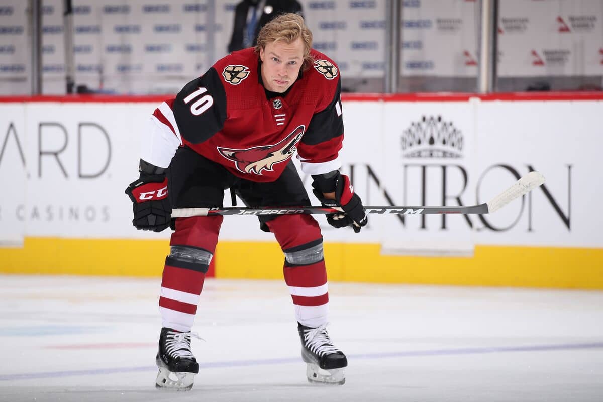 Dzingel change encore d’équipe - TVA Sports