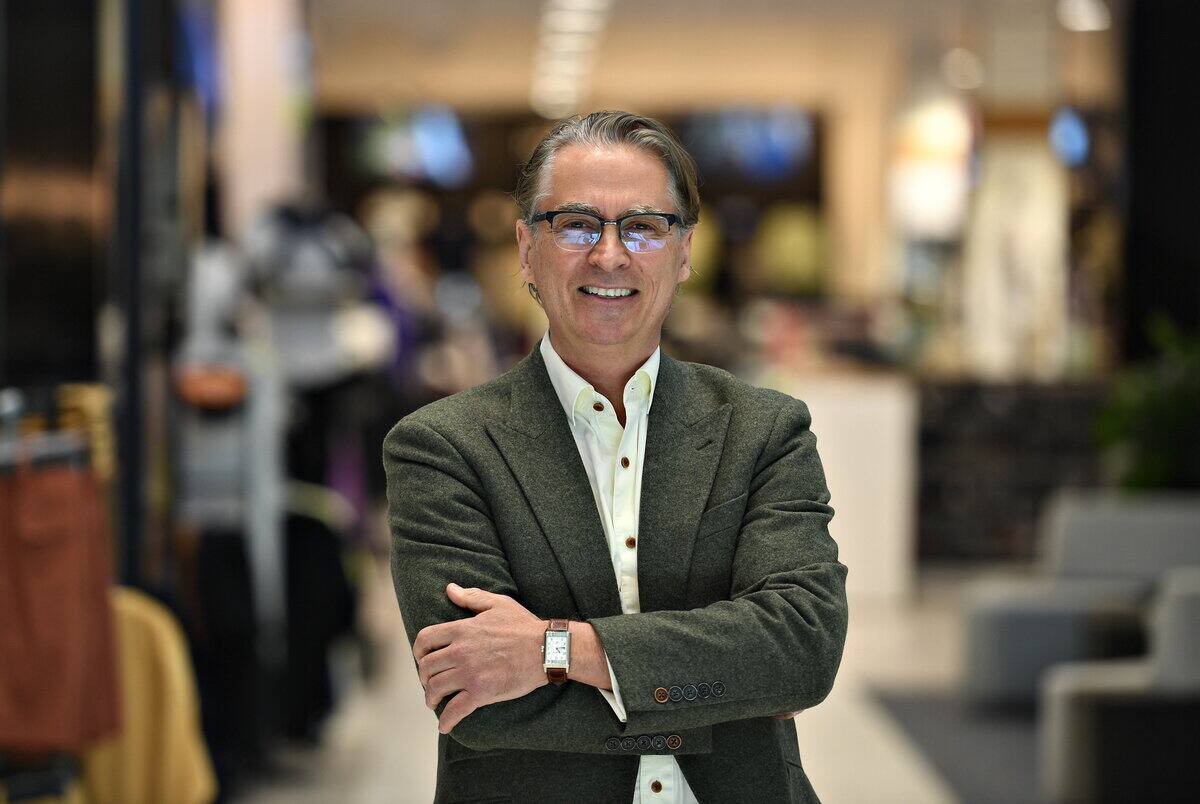 Propriétaire de 15 Sports Experts au Québec, le PDG du Groupe Boucher ...