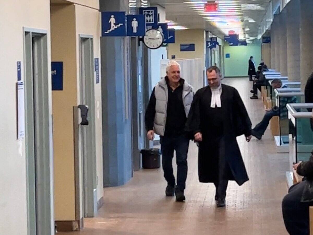 Accusé de crimes sexuels: Dominique Laroche change d’avocat, son procès ...