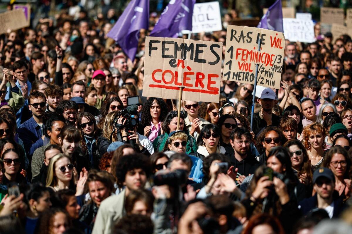 EN IMAGES | «On est toutes Gisèle»: manifestations de soutien aux ...