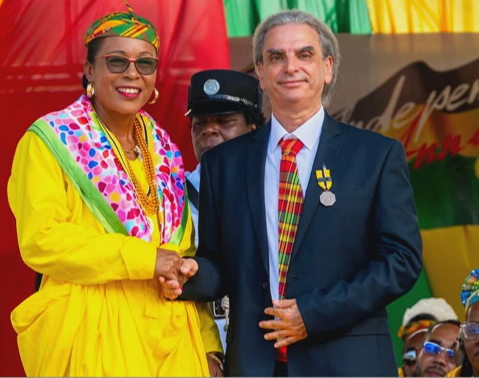 Un dernier hommage à Daniel Langlois et Dominique Marchand | TVA Nouvelles