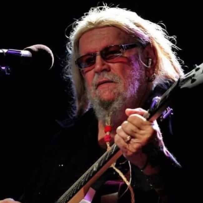 Le chanteur de country controversé David Allan Coe est décédé à 86 ans ...