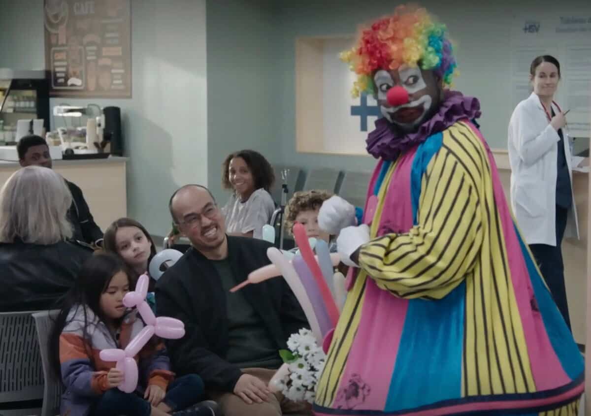 Représentation «grotesque et puérile» dans «STAT»: des clowns ...