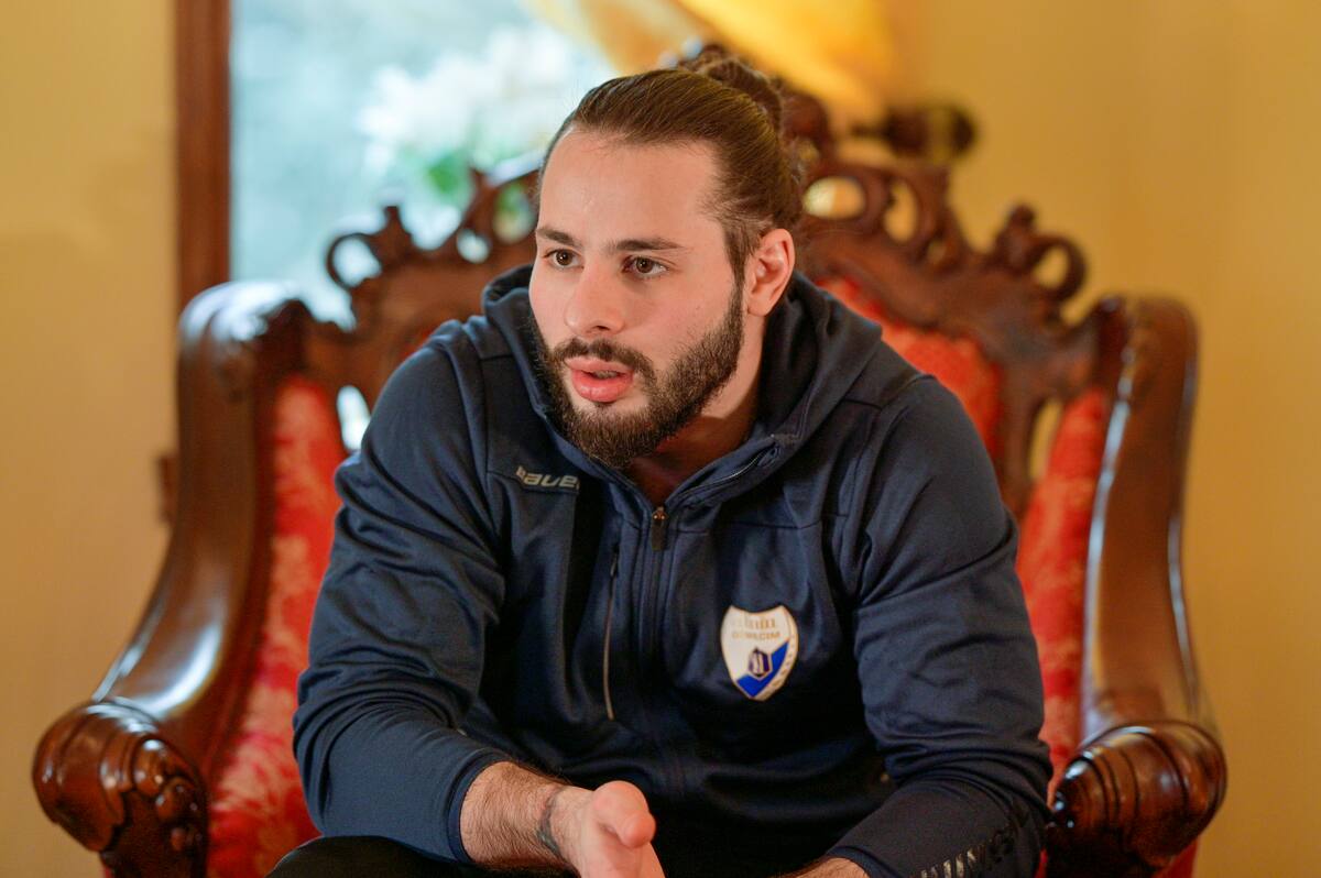 Eliezer Sherbatov, le juif qui jouait près d'Auschwitz - TVA Sports