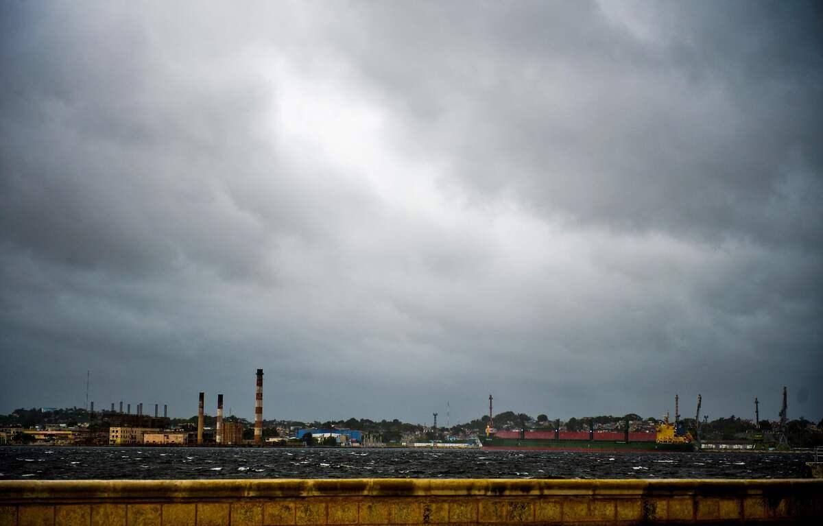 Bientôt ouragan, la tempête Laura traverse Cuba en direction des États ...