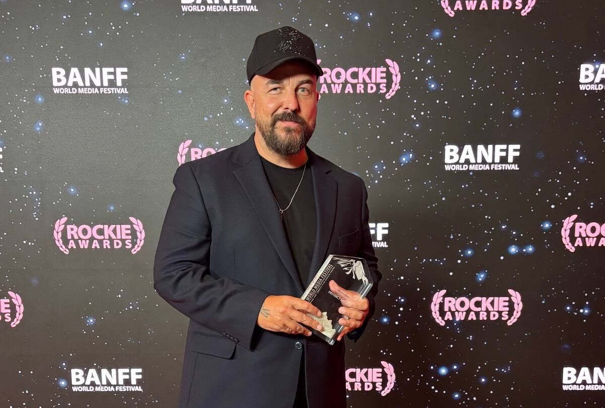 Un prix international pour la série d'illico+ «Société distincte» | JDM