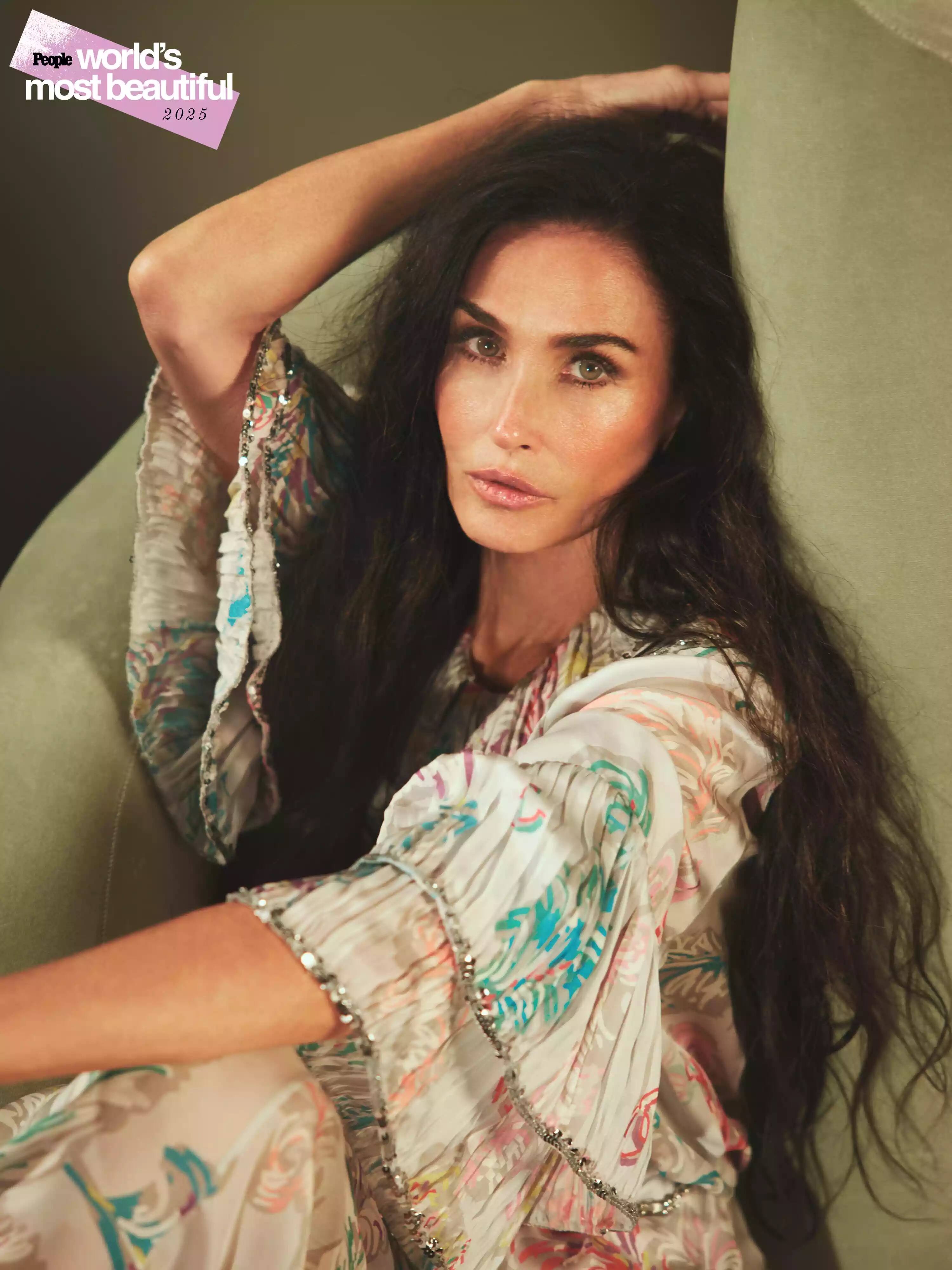 PHOTOS: Demi Moore élue la plus belle femme au monde par le magazine ...