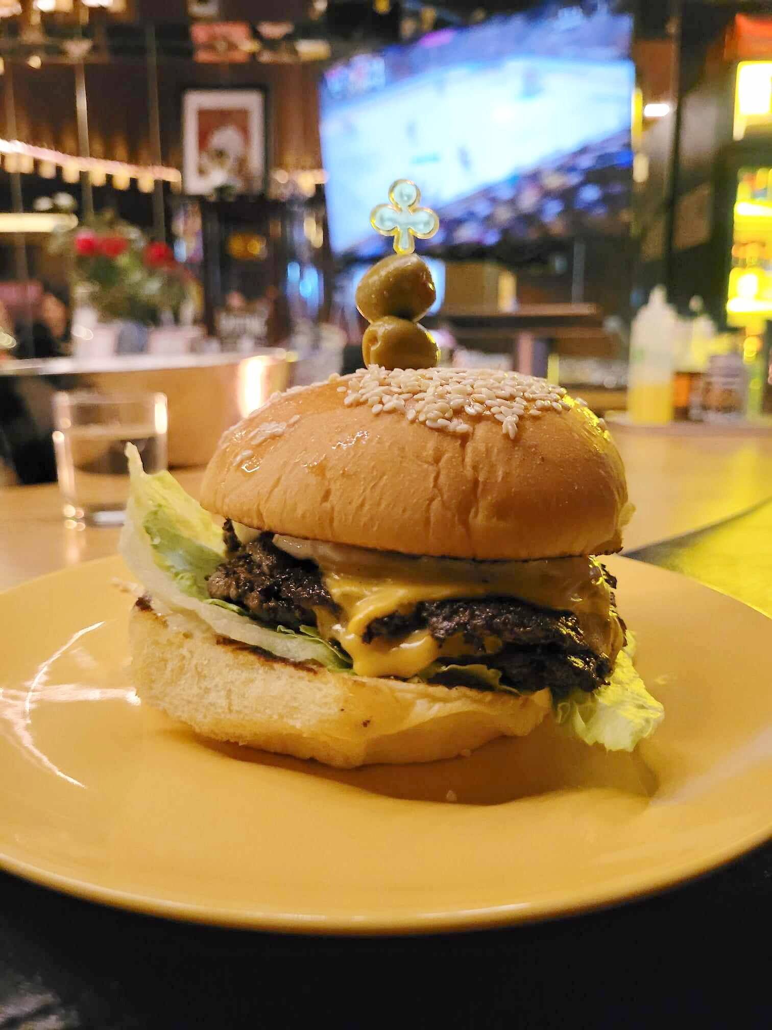 Les meilleurs smash burgers du Québec | JDQ
