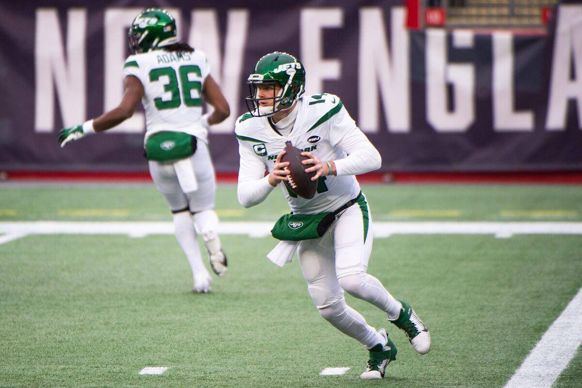 Les Panthers vont prioriser Sam Darnold - TVA Sports