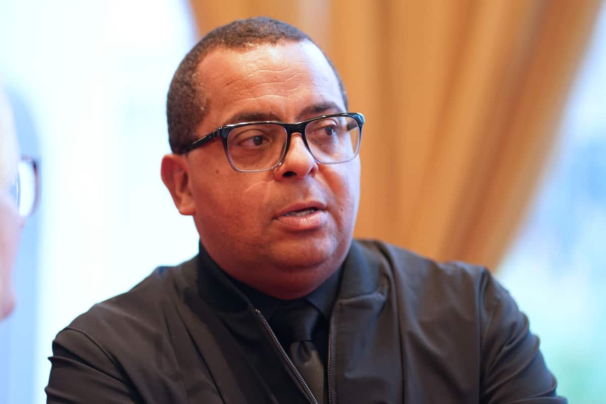 Amis et artistes rendent un dernier hommage à Guy Latraverse | JDM