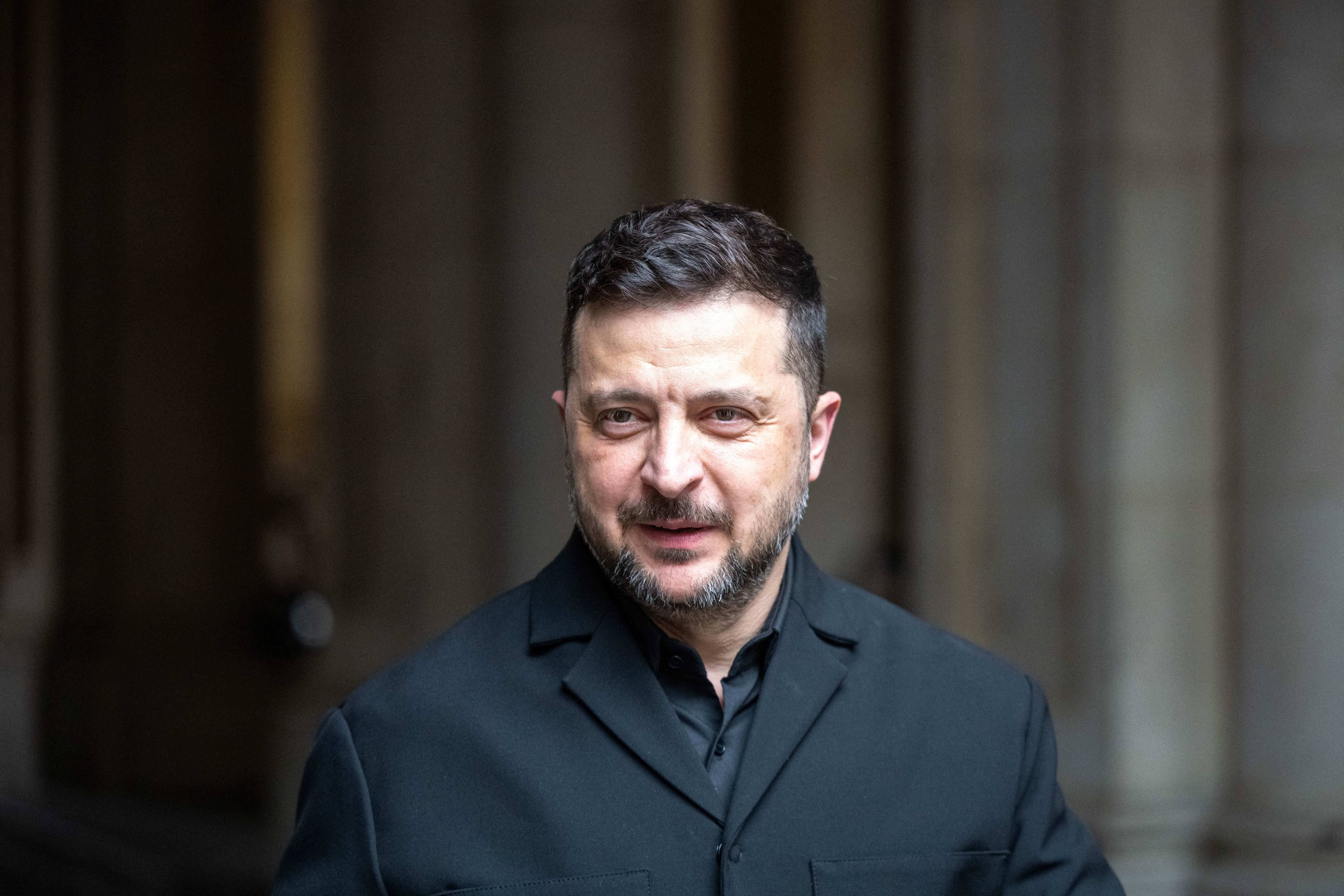 Ukraine: Zelensky a parlé aux émissaires américains pour relancer les ...