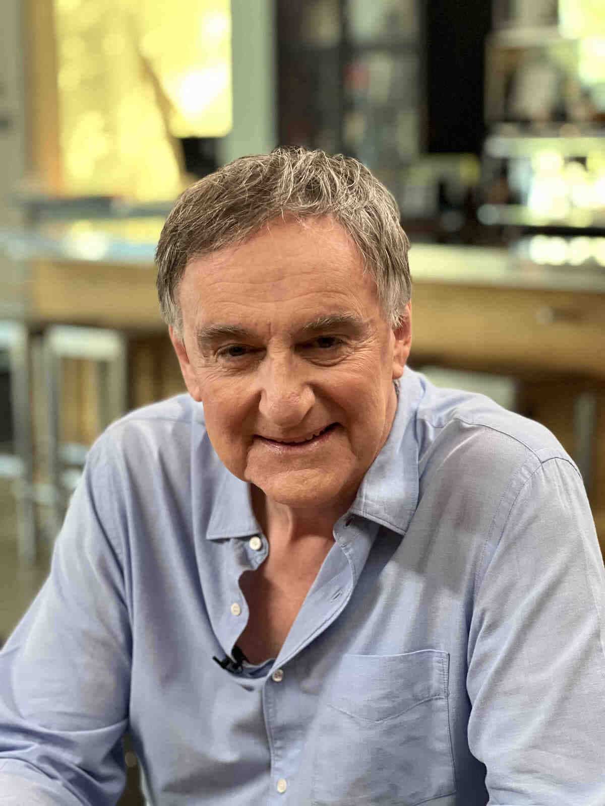 [VIDÉO] Le comédien Yves Jacques a failli se noyer dans la piscine de son frère | JDM