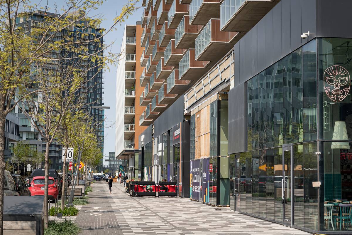 3 façons de profiter du REM quand on habite ou qu'on visite Montréal ...