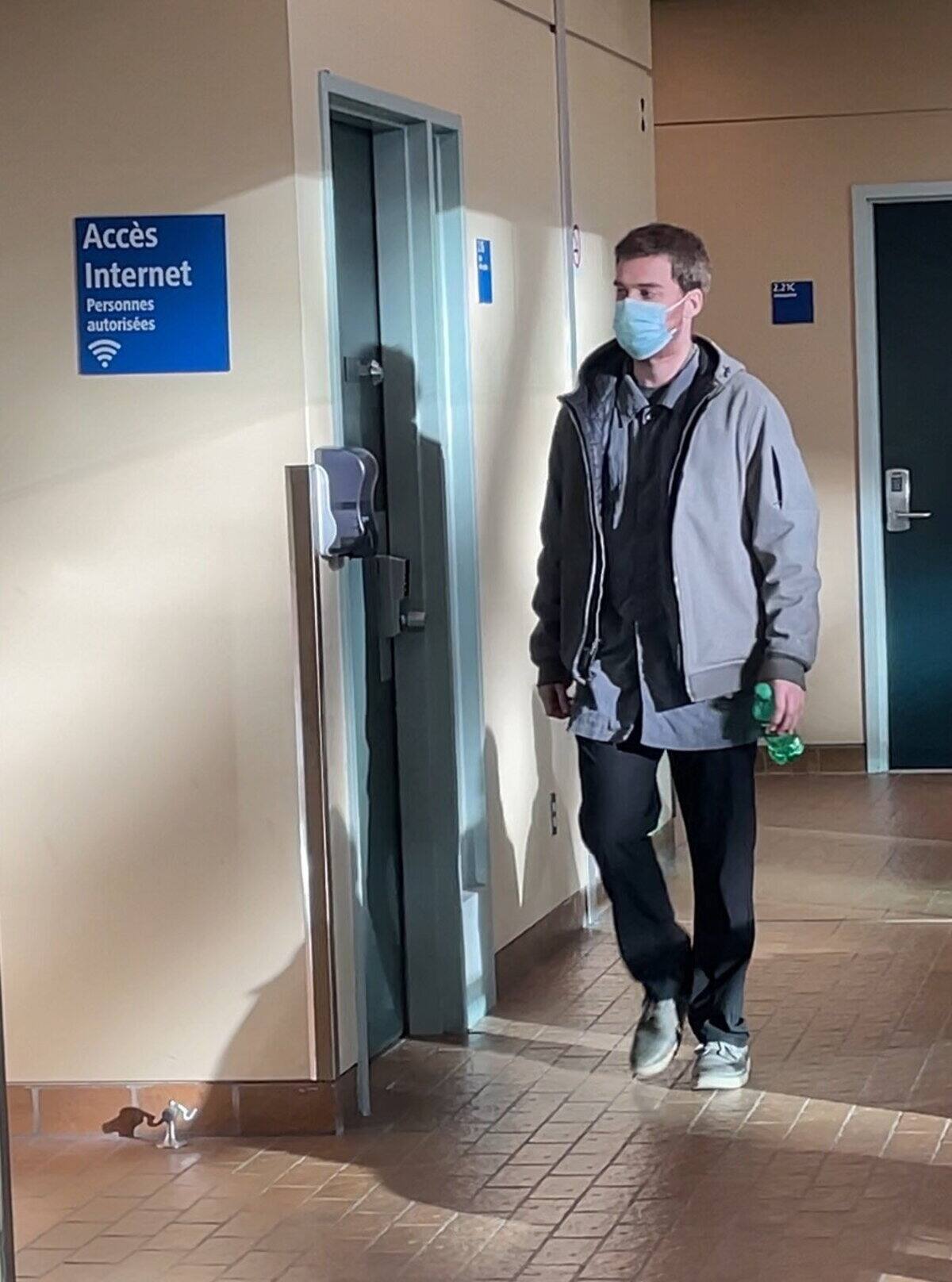 «Frotteurisme» d’un agent de sécurité au Musée de la civilisation: il ...