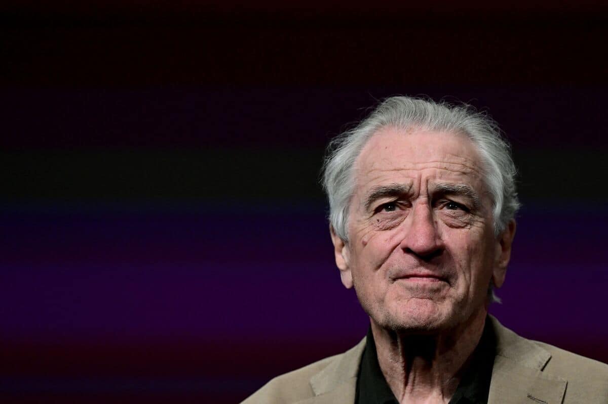 Robert De Niro exhorte les Américains à continuer à protester contre ...