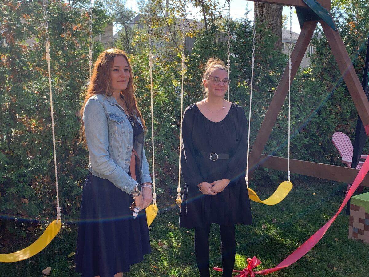 [EN IMAGES] Un jardin ludique inauguré en mémoire de Norah et Romy ...
