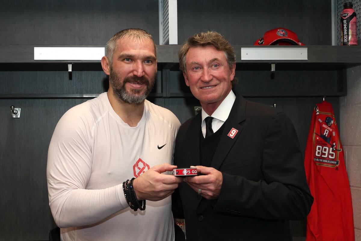 Alex Ovechkin remporte le trophée Mark-Messier - TVA Sports