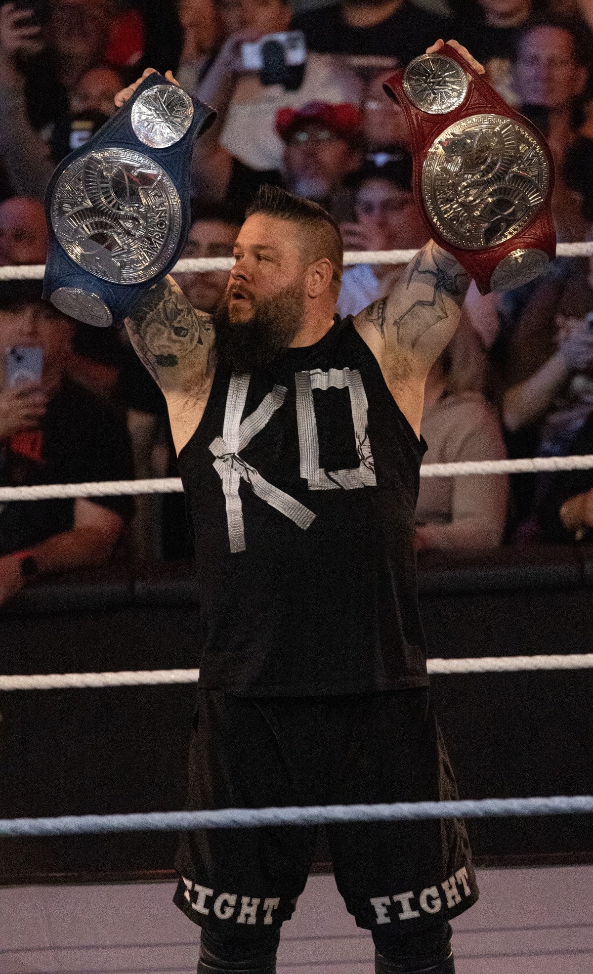 Une première couronnée de succès pour WWE Raw à Québec | JDQ