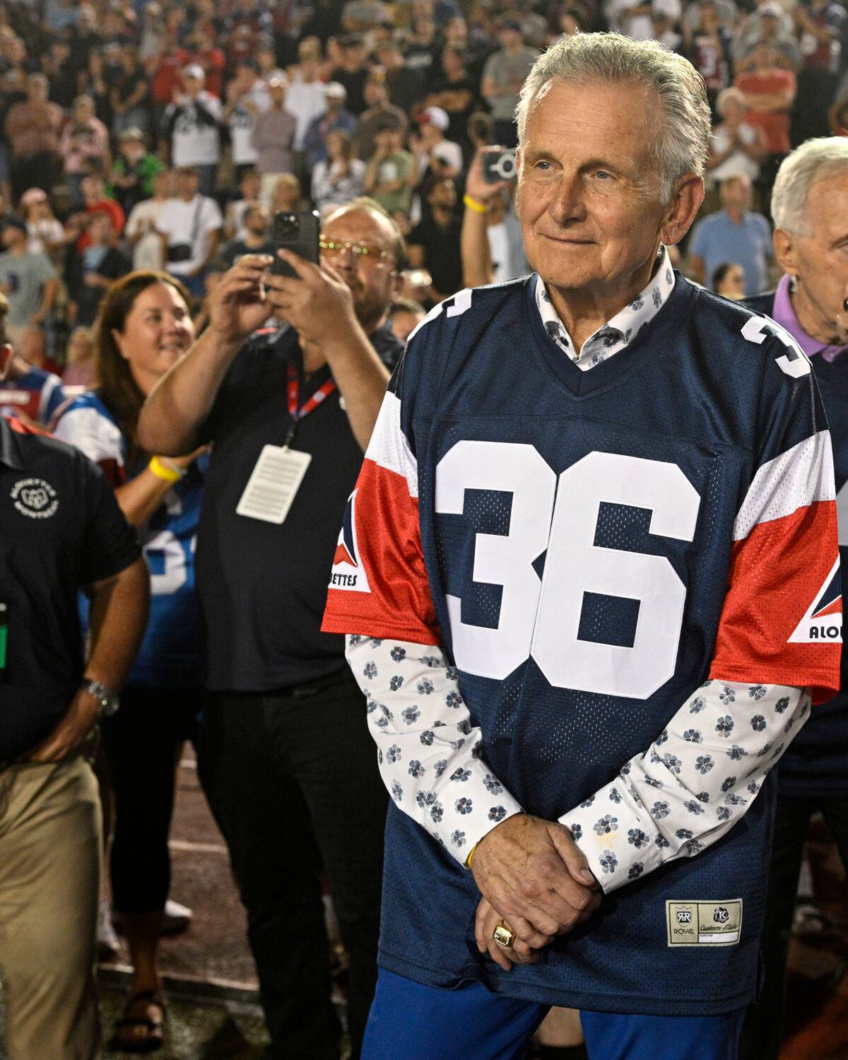 Hommage rendu à l'édition 1974 des Alouettes de Montréal - TVA Sports