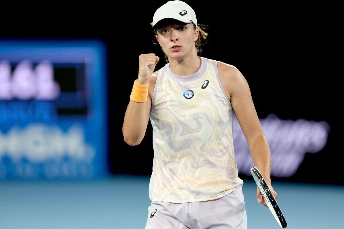 Swiatek au tour suivant avec autorité - TVA Sports