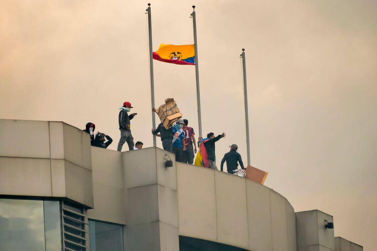 Équateur: Quito placée sous couvre-feu et contrôle militaire | JDM Équateur: Quito placée sous couvre-feu et contrôle militaire | JDM