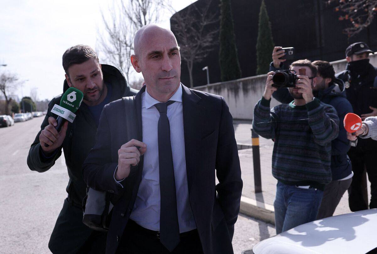 Affaire du baiser forcé: Luis Rubiales condamné à une amende pour ...