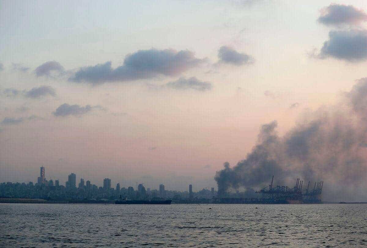 Deux énormes explosions font 73 morts et 3700 blessés à Beyrouth | TVA ...