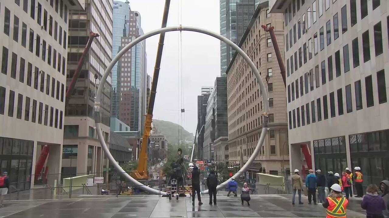 L’anneau géant de Montréal érigé avec succès | JDQ