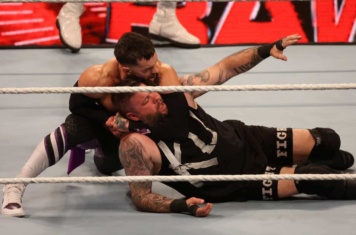 Une première couronnée de succès pour WWE Raw à Québec | JDQ
